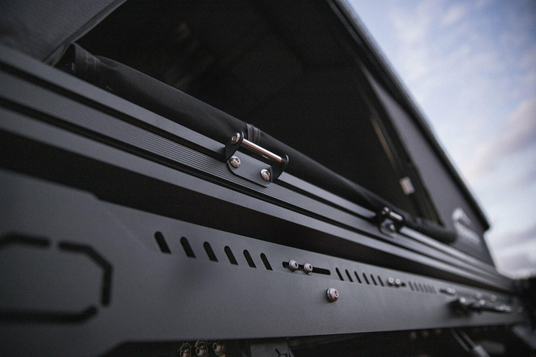 The Lookout Rooftop Tent - Traverse Adventure Gear