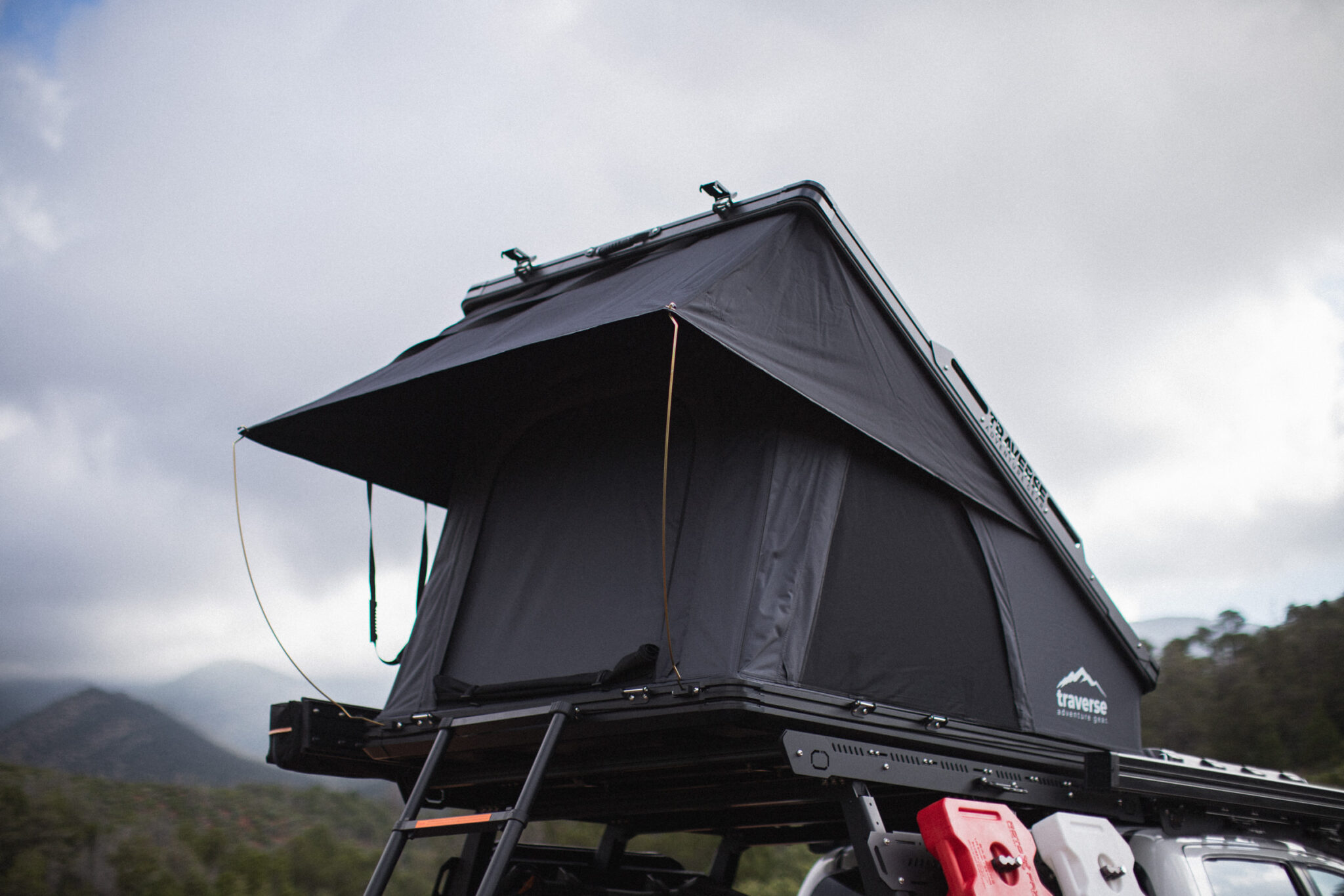 The Lookout Rooftop Tent - Traverse Adventure Gear